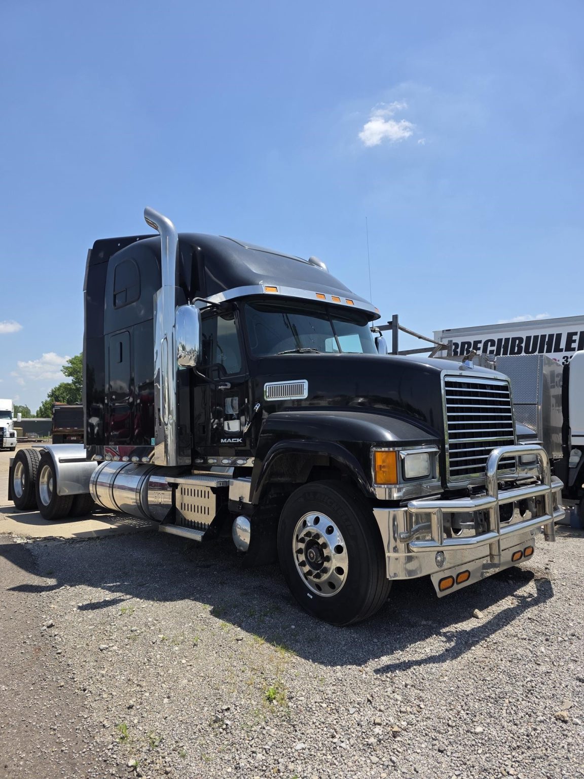 2017 MACK PINNACLE CHU613 - Brechbuhler Truck Sales