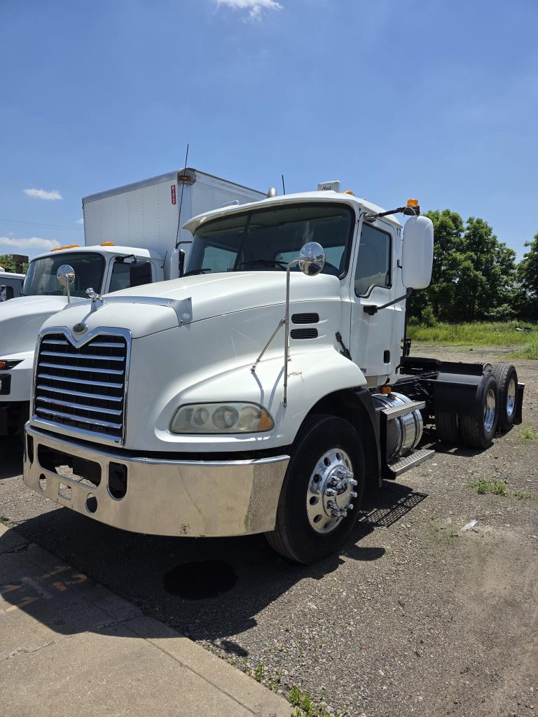 2007 MACK VISION CXN613 - Brechbuhler Truck Sales